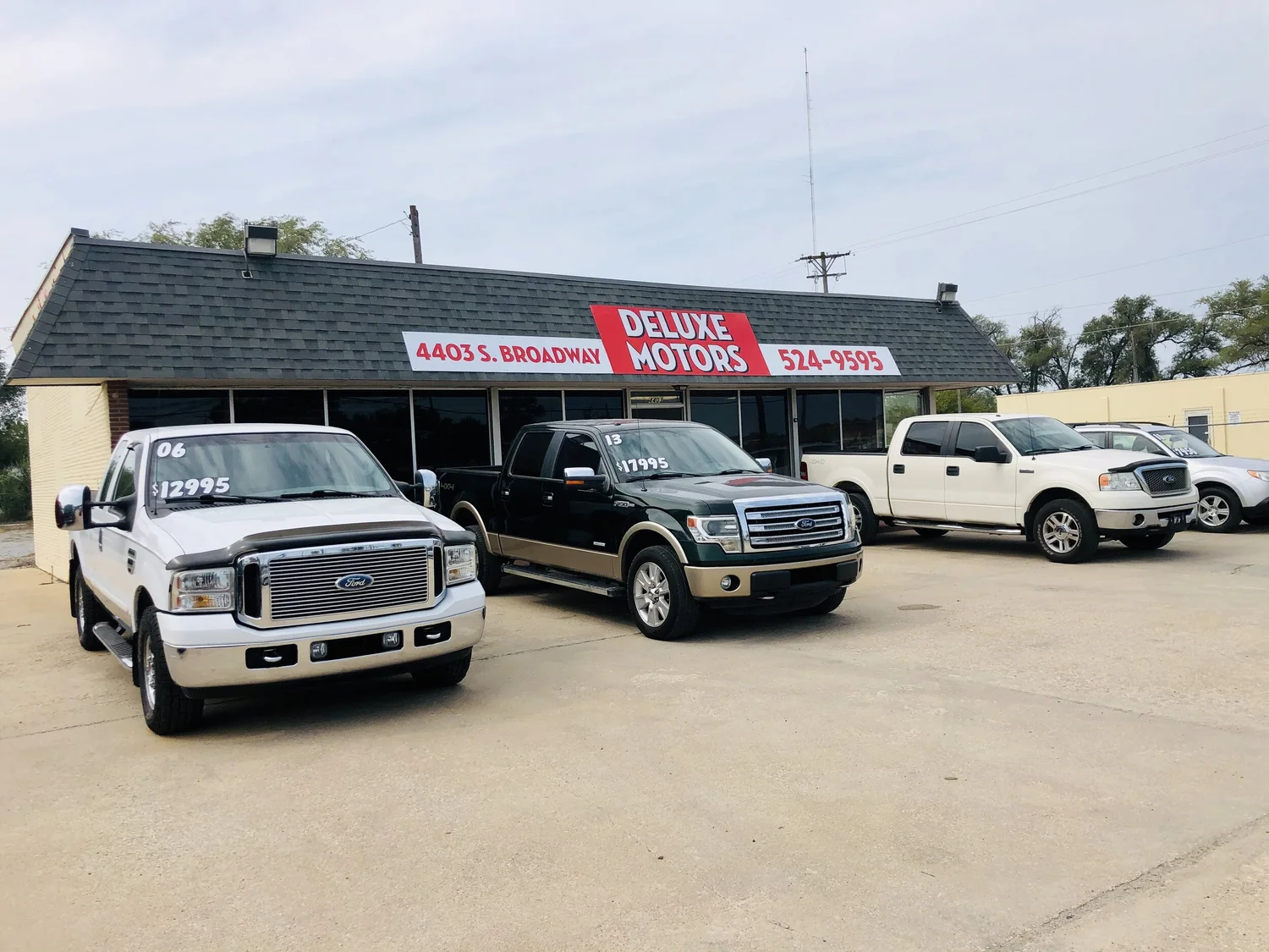 Deluxe Motors | Reliable Used Cars in Wichita, KS