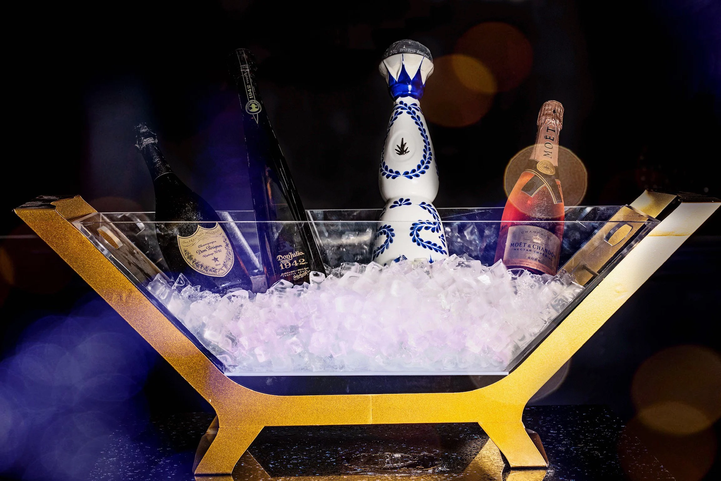 VELVET LOUNGE & CAFE