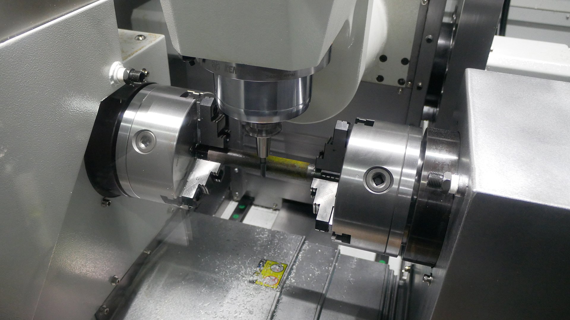 MT-900 Mill-Turn Center — SwissMak