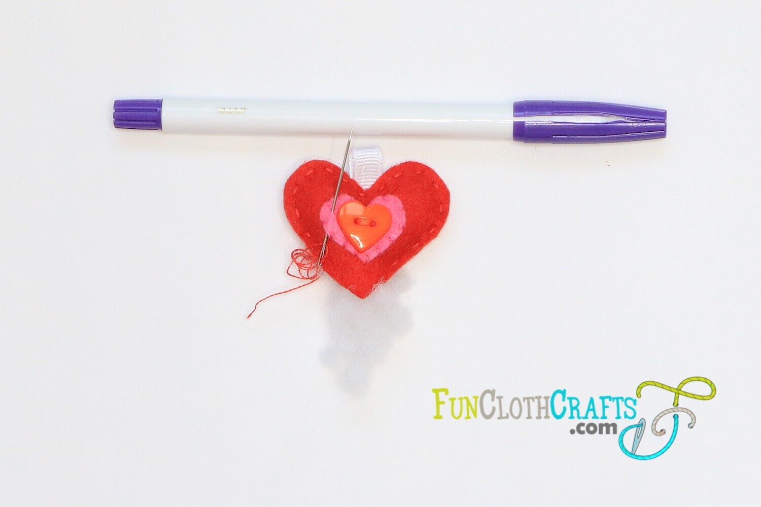 Felt Heart Keychain Craft Made by Kids | Fun Cloth Crafts - Felt Craft ...