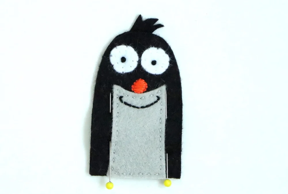 Mole finger puppet (free pattern) | Fun Cloth Crafts - Felt Craft Patterns
