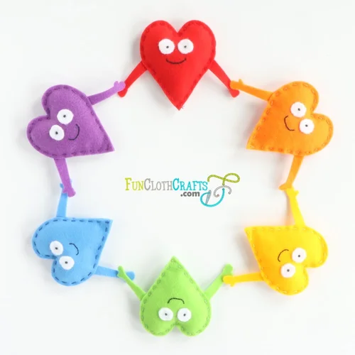 DIY Felt Heart Finger Puppet [Free Pattern] | Fun Cloth Crafts - Felt ...