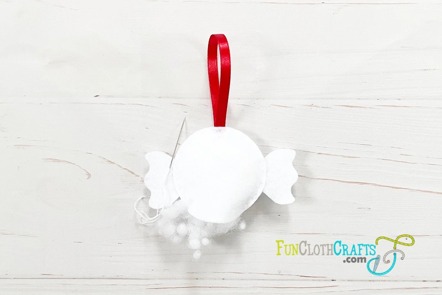 Easy DIY Felt Candy Ornaments and Decorations | Fun Cloth Crafts - Felt ...