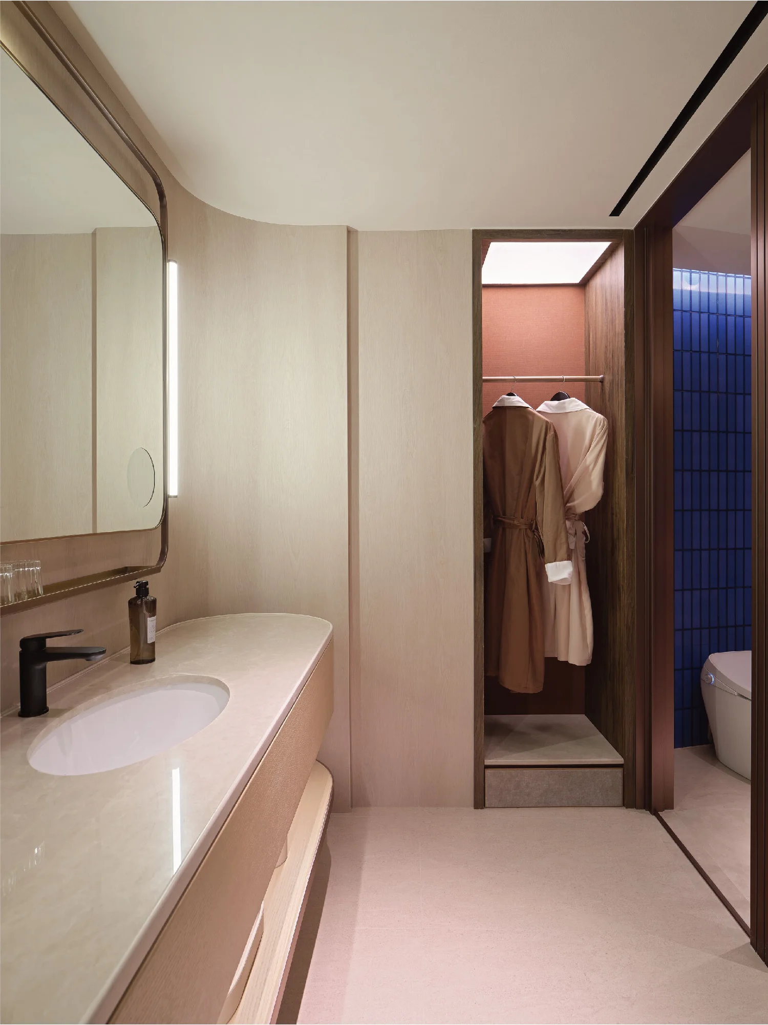 Crystal Hotel — 上海朱周空间设计