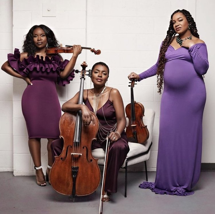 ABOUT US — The String Queens