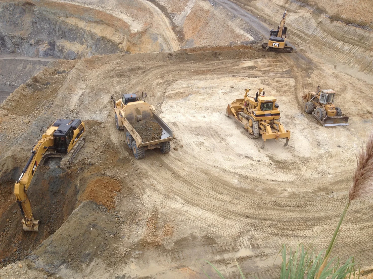 Linton Quarry Overburden Stripping — Goodman Contractors Limited