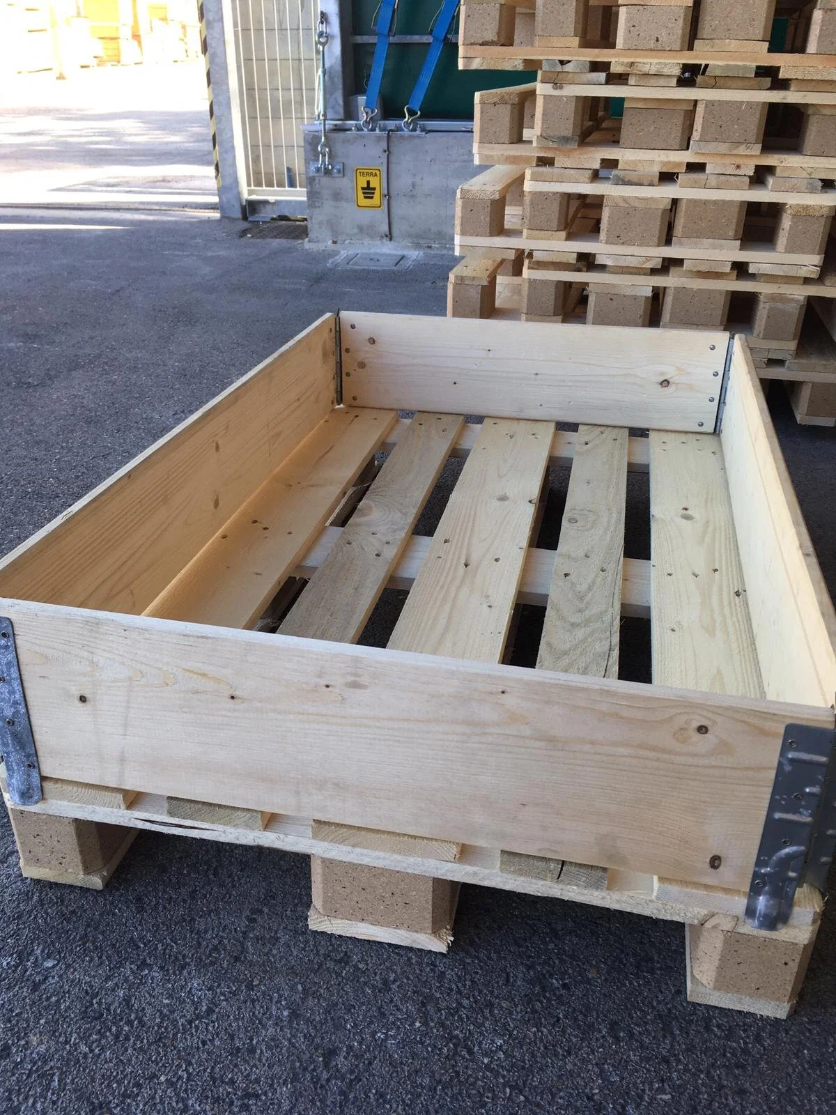 Casse paretali pieghevoli in legno (Collars) — Di Tizio Pallets s.r.l.