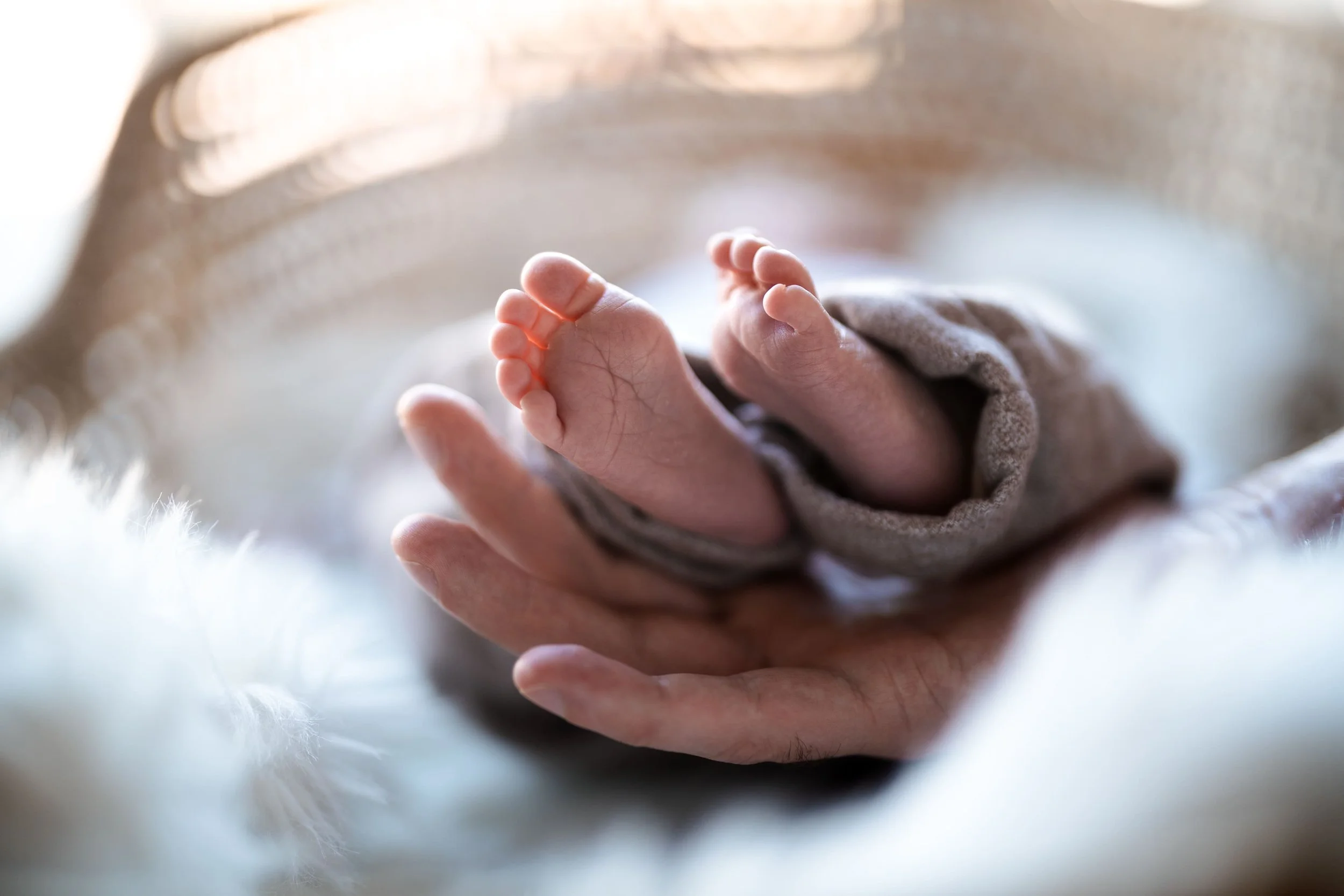 Quelques conseils pour une séance photo naissance à la maison. — Le ...