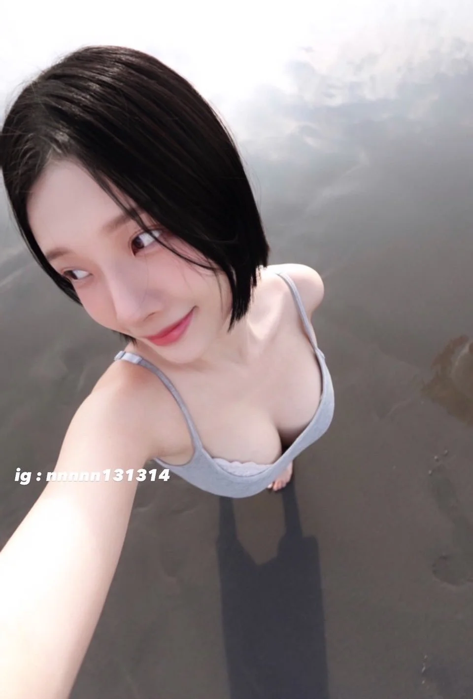 貼近18+尺度！性感女神Zhen禎 - Jablehk