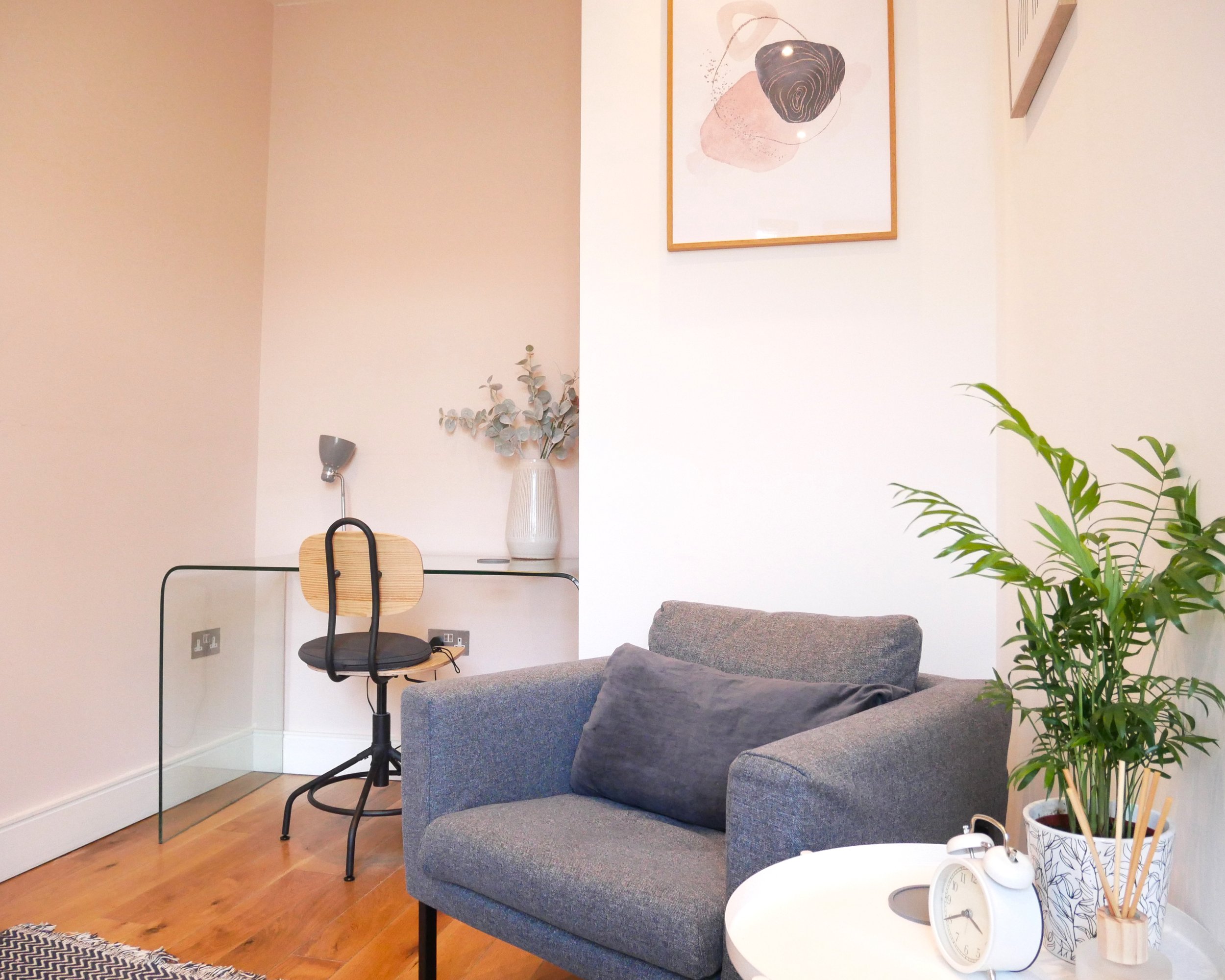 Hire a Therapy Room | Clapham Junction — Smart Therapy Ltd