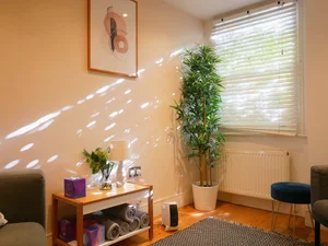 Hire a Therapy Room | Clapham Junction — Smart Therapy Ltd