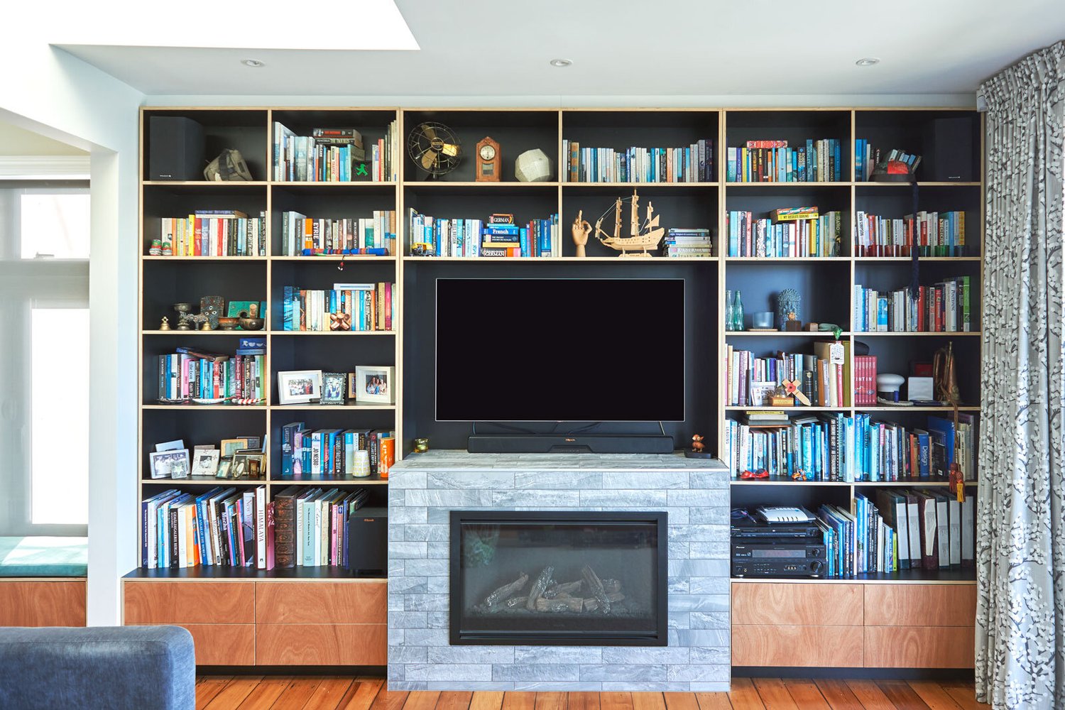 Plywood bookcase — PlyLab