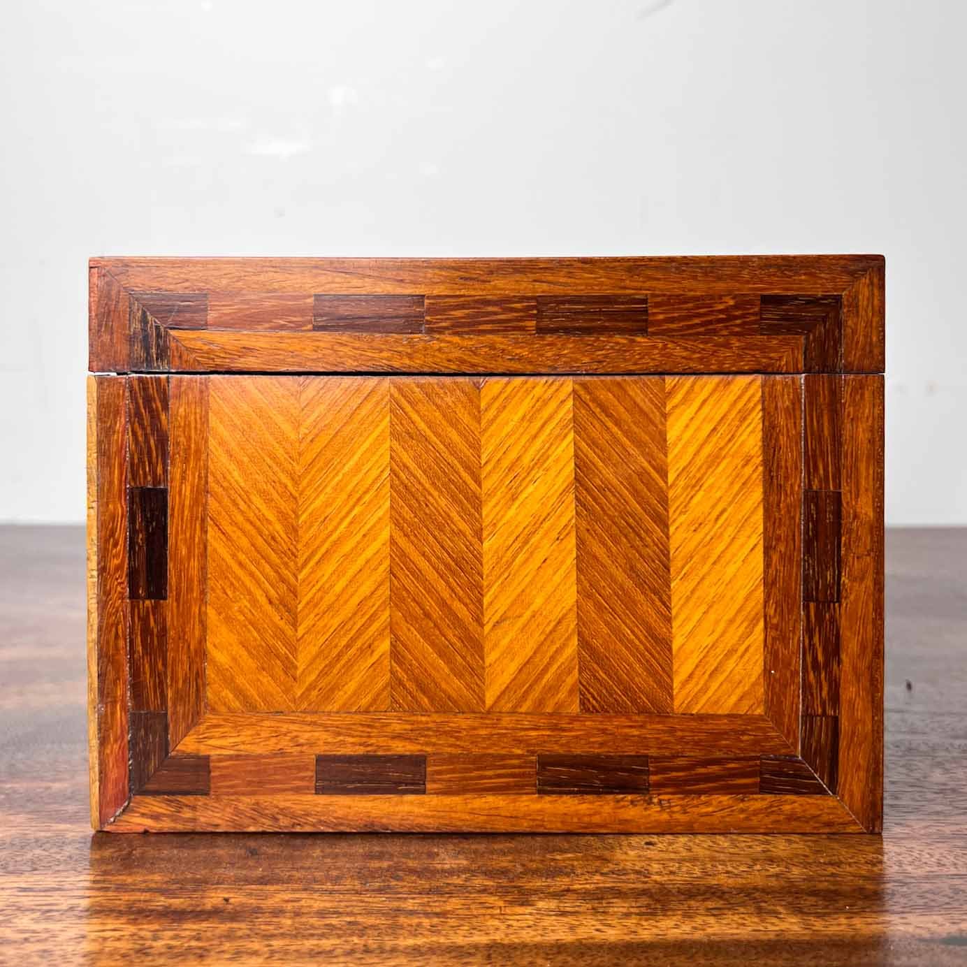 Antique specimen timber parquetry box — Antique and Unique