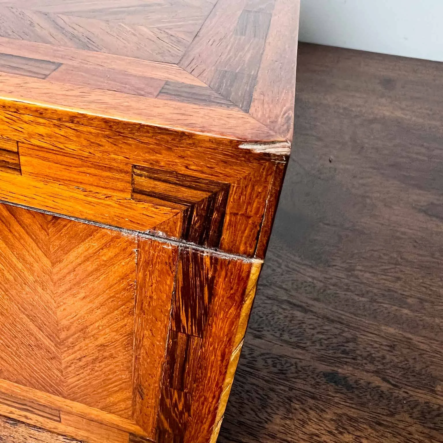 Antique specimen timber parquetry box — Antique and Unique