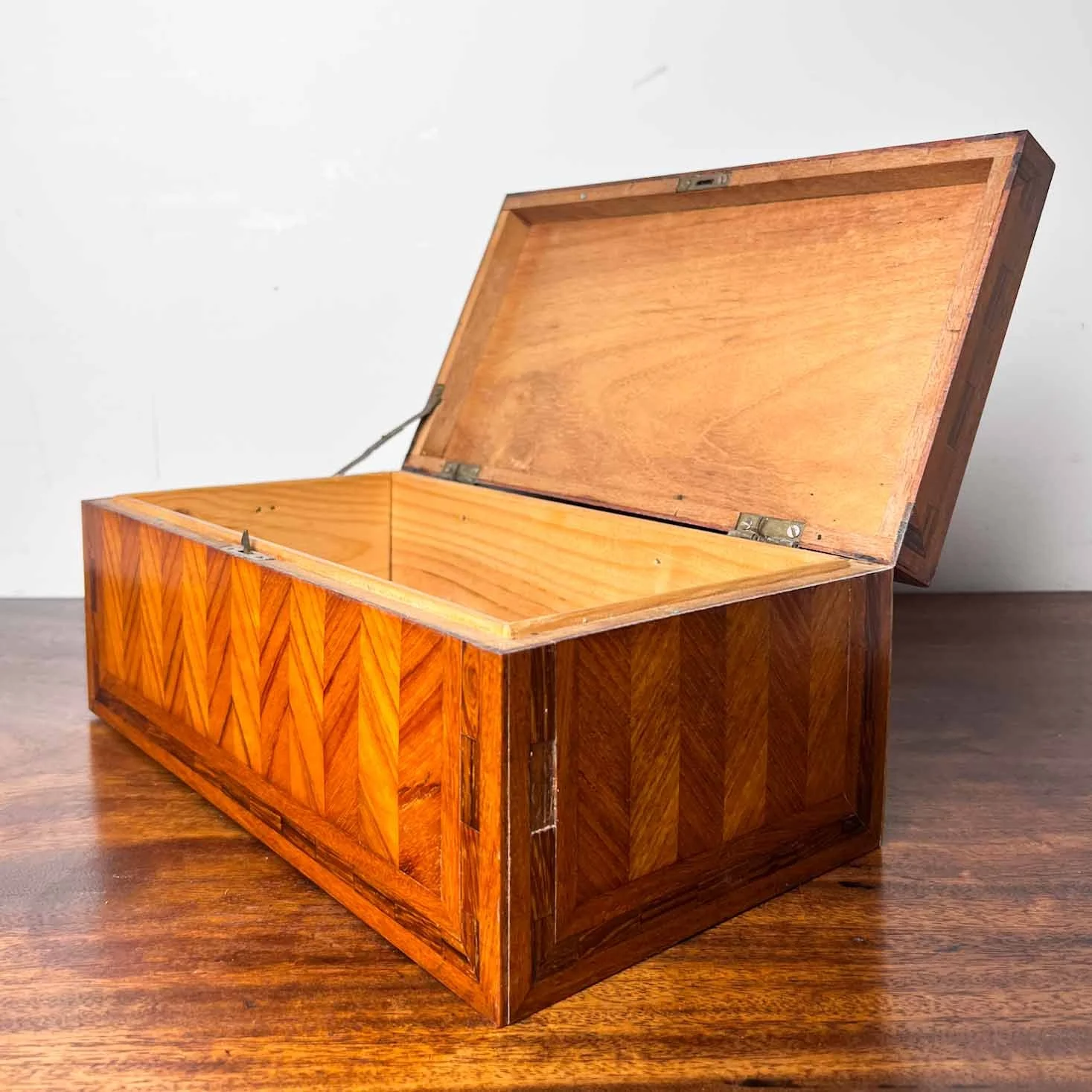 Antique specimen timber parquetry box — Antique and Unique