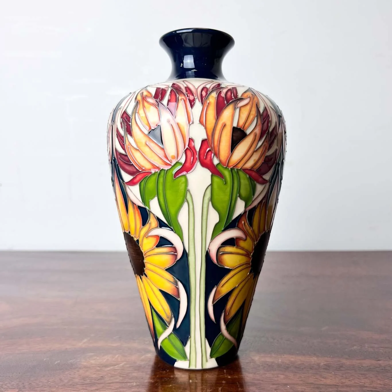 Moorcroft limited edition White Splendour 101/7 vase — Antique and Unique
