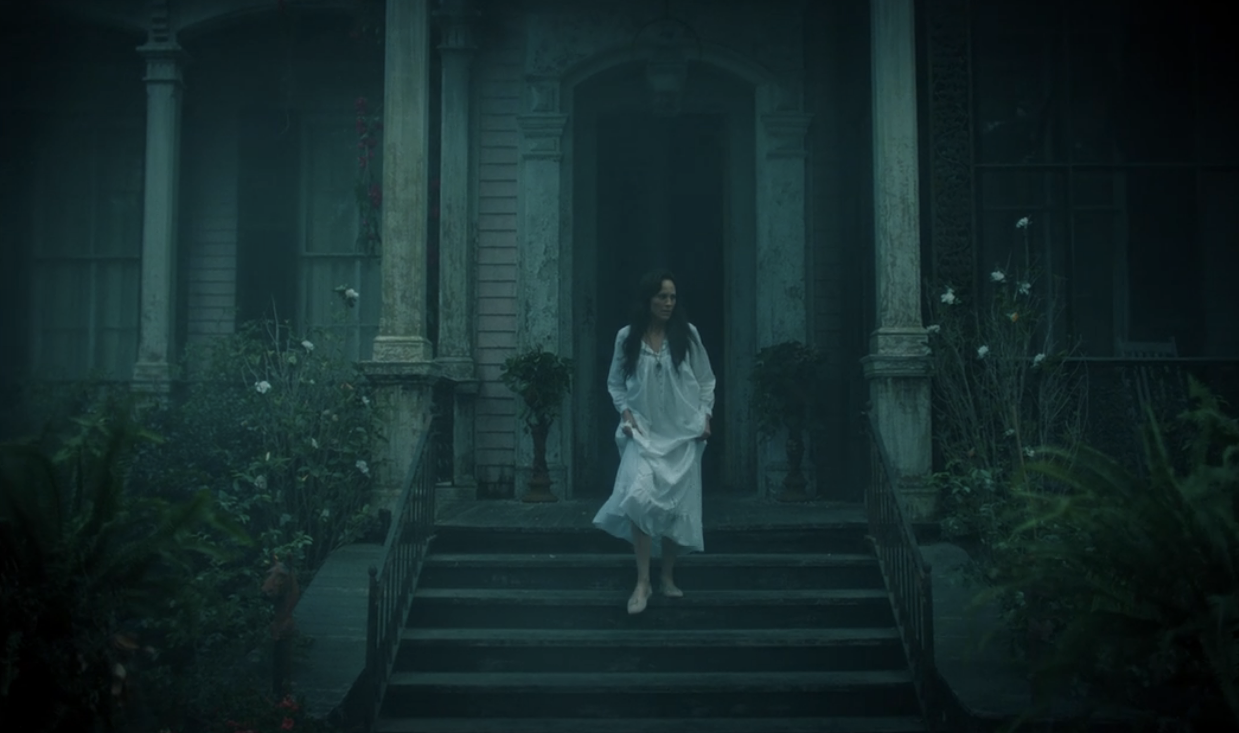 Anne Rice's 'Mayfair Witches' Casts A New Light On The Original Trilogy ...