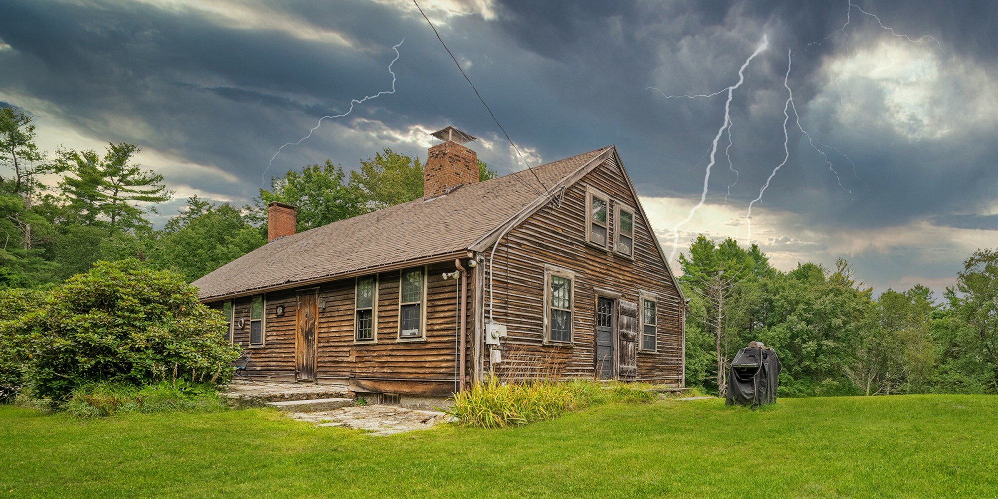 "CONJURING" House Goes On Sale For $1.2 Million — Macabre Daily