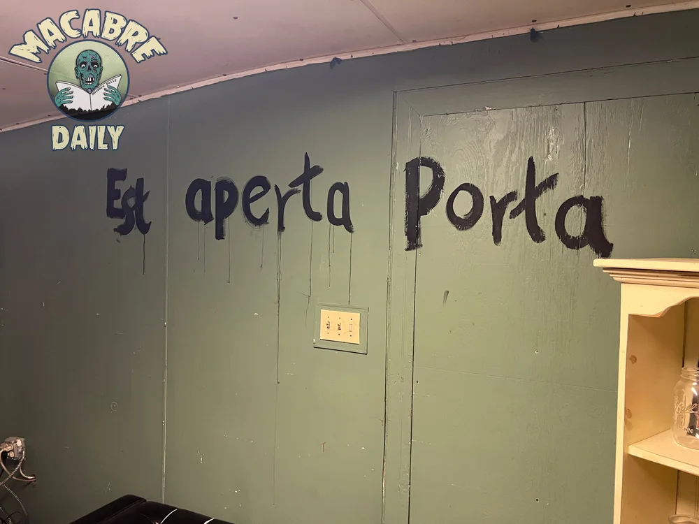 A Visit to the Abaddon Hotel: My Night at Waldorf Estate of Fear ...