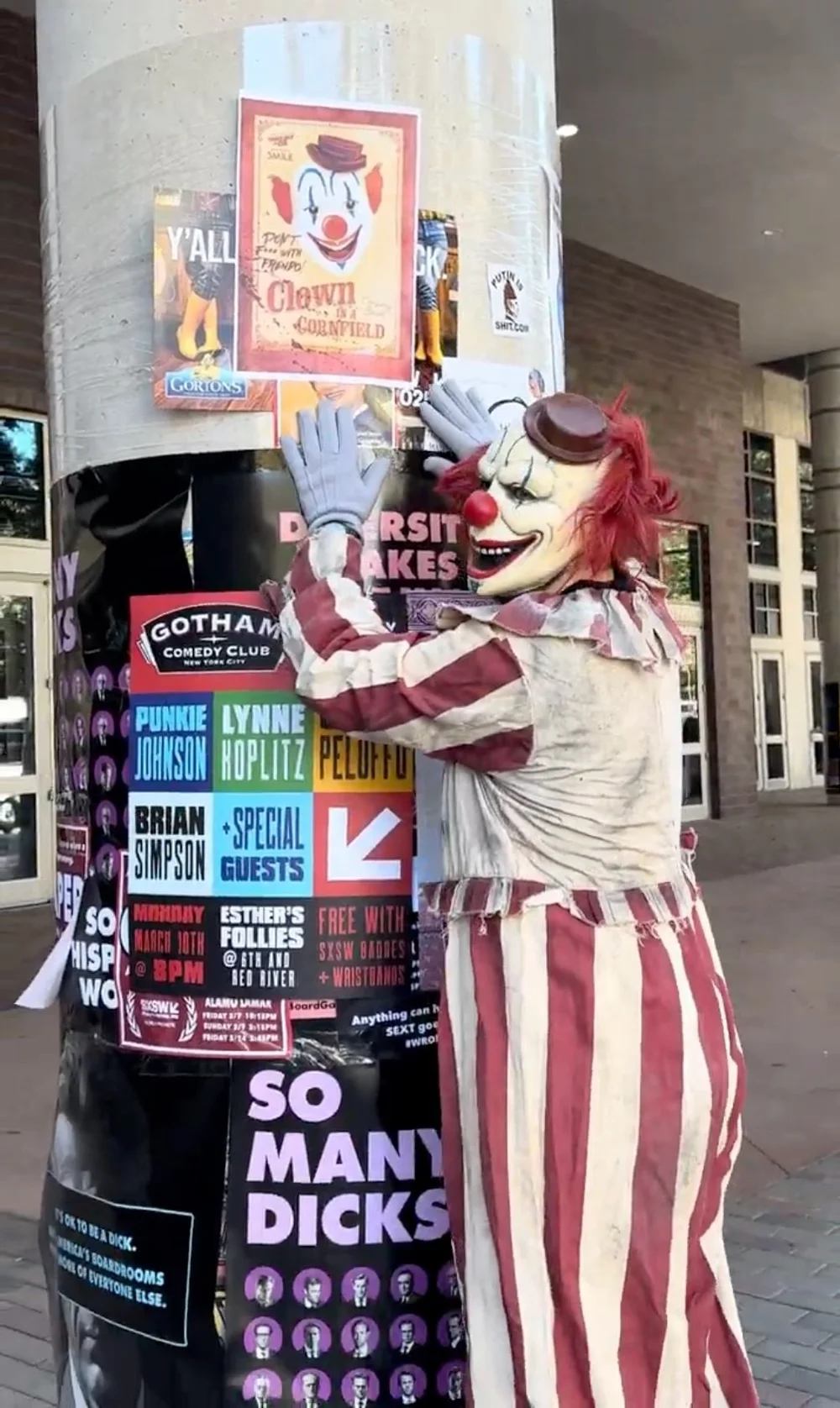 Frendo Sighted At SXSW Clowing Around At The World Premiere! — Macabre ...
