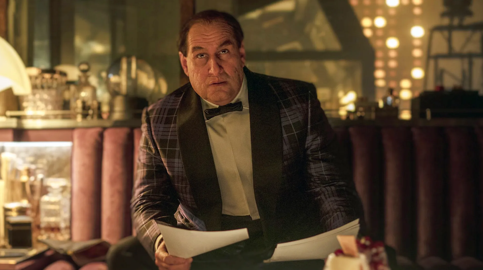 Colin Farrell Becomes the New Kingpin of Gotham in First Teaser Trailer ...