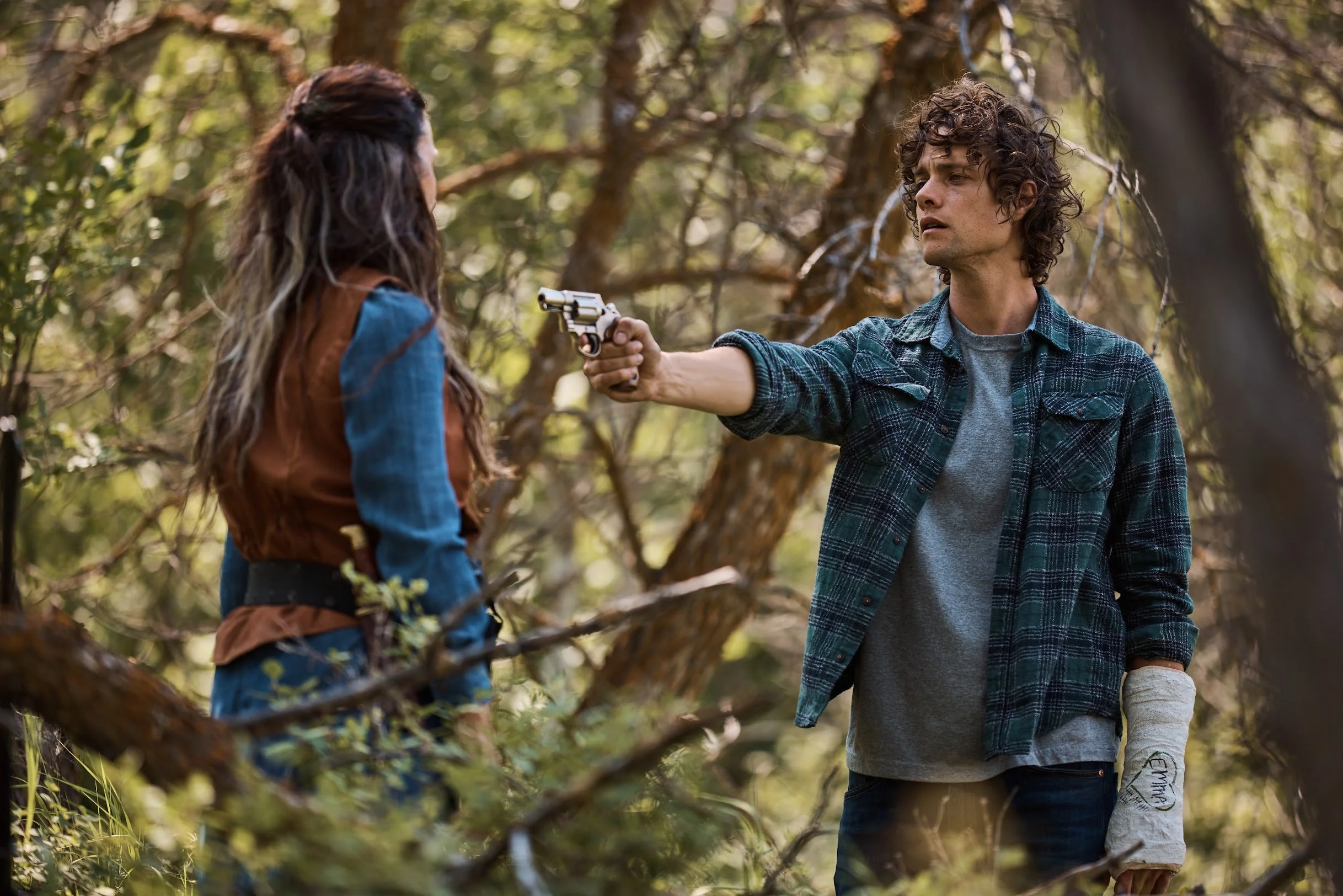 "DIE ALONE" (2025) Has Promise But A Meandering Pace Kills The Vibe ...