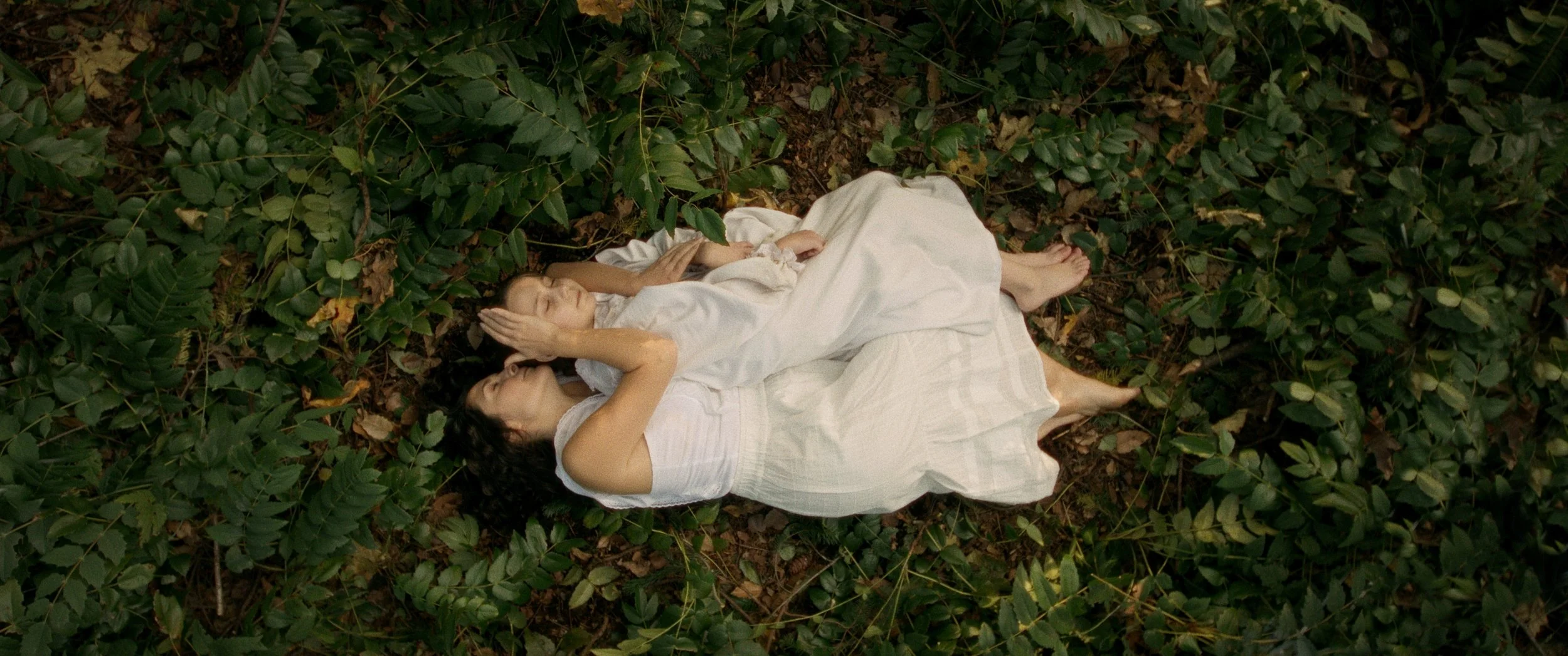 “LILLY LIVES ALONE” (2025) Packs An Emotional Punch (REVIEW) — Macabre ...