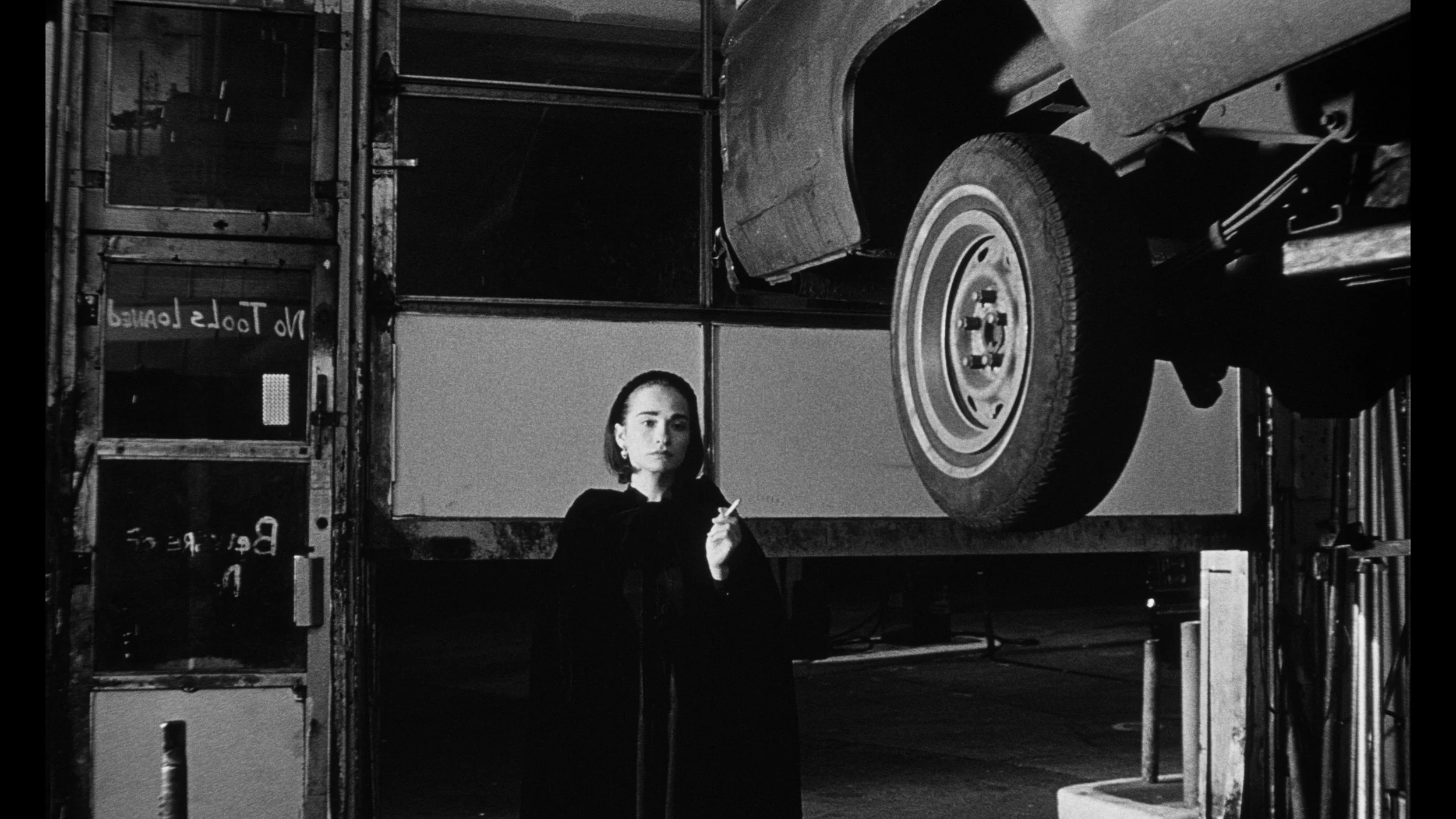 David Lynch-Blessed “NADJA” Is A Flawed But Fascinating Exploration Of ...