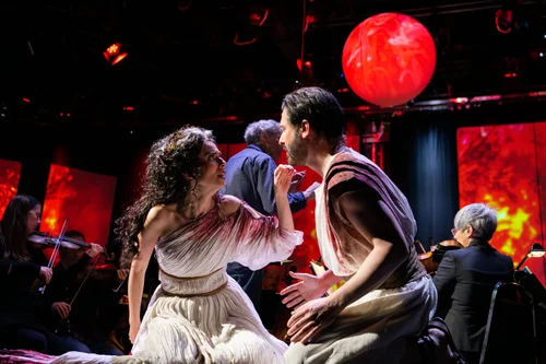 Mo Zhou | Stage Director