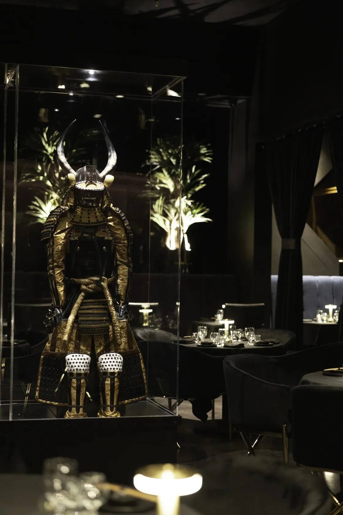 Reservations & Dining Experience — Sampa Los Angeles