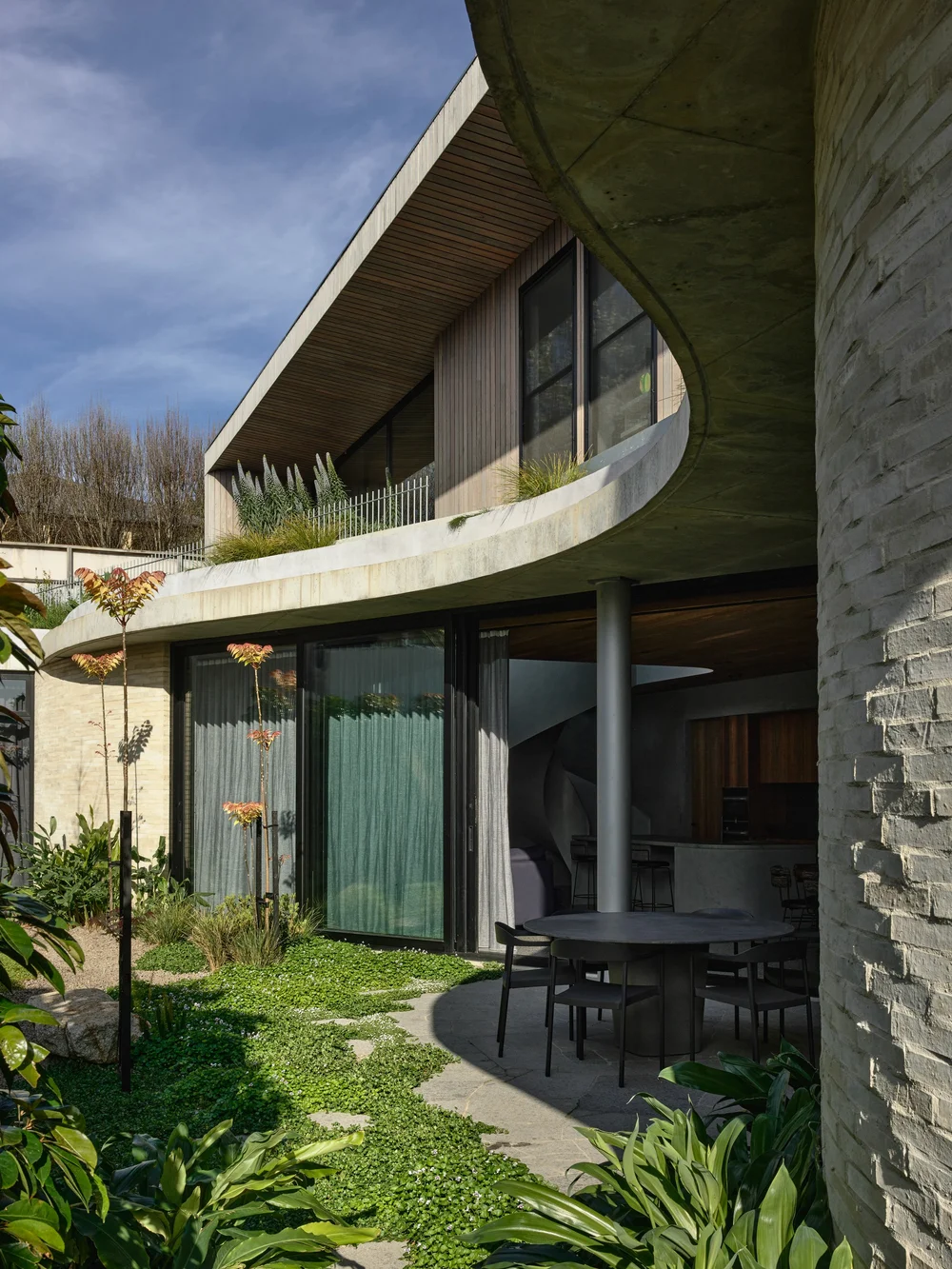 Contour House · Zen Architects — Basis Builders