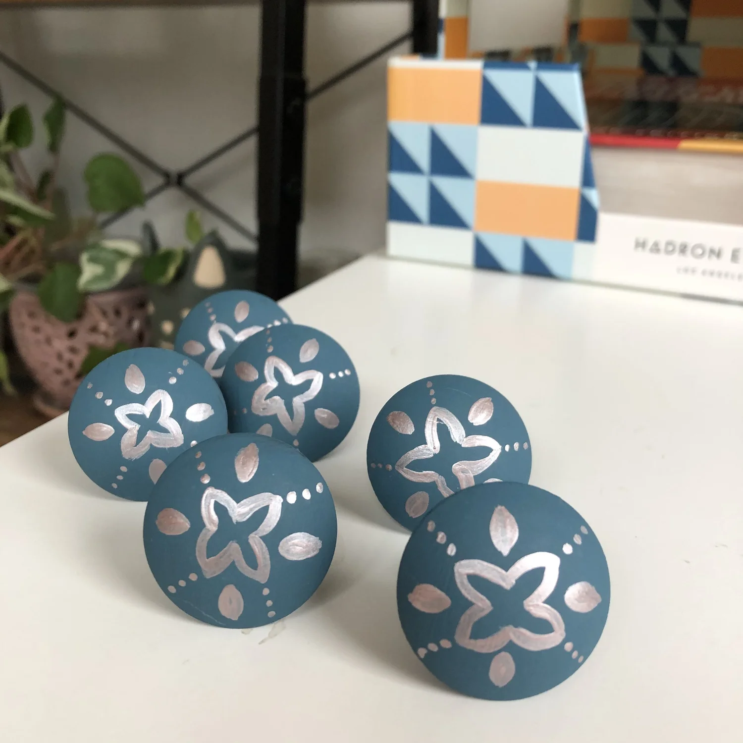 DIY Custom furniture repurpose — Colorfiktion