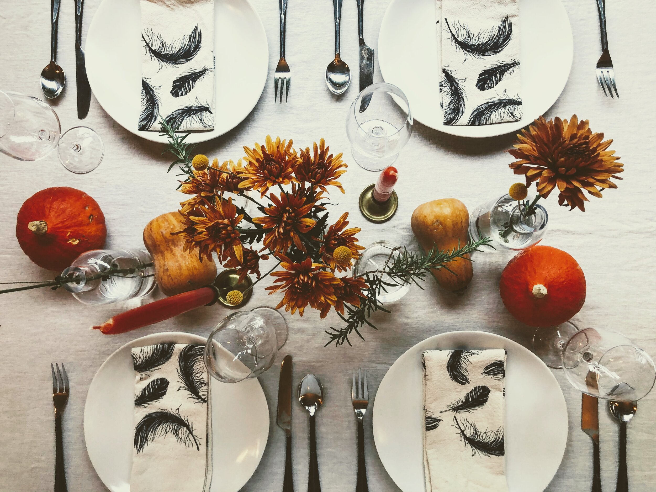A Joyful Thanksgiving Table Setting — More + Merrier Life