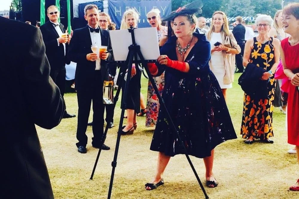 cool wedding entertainment — THE UN-WEDDING