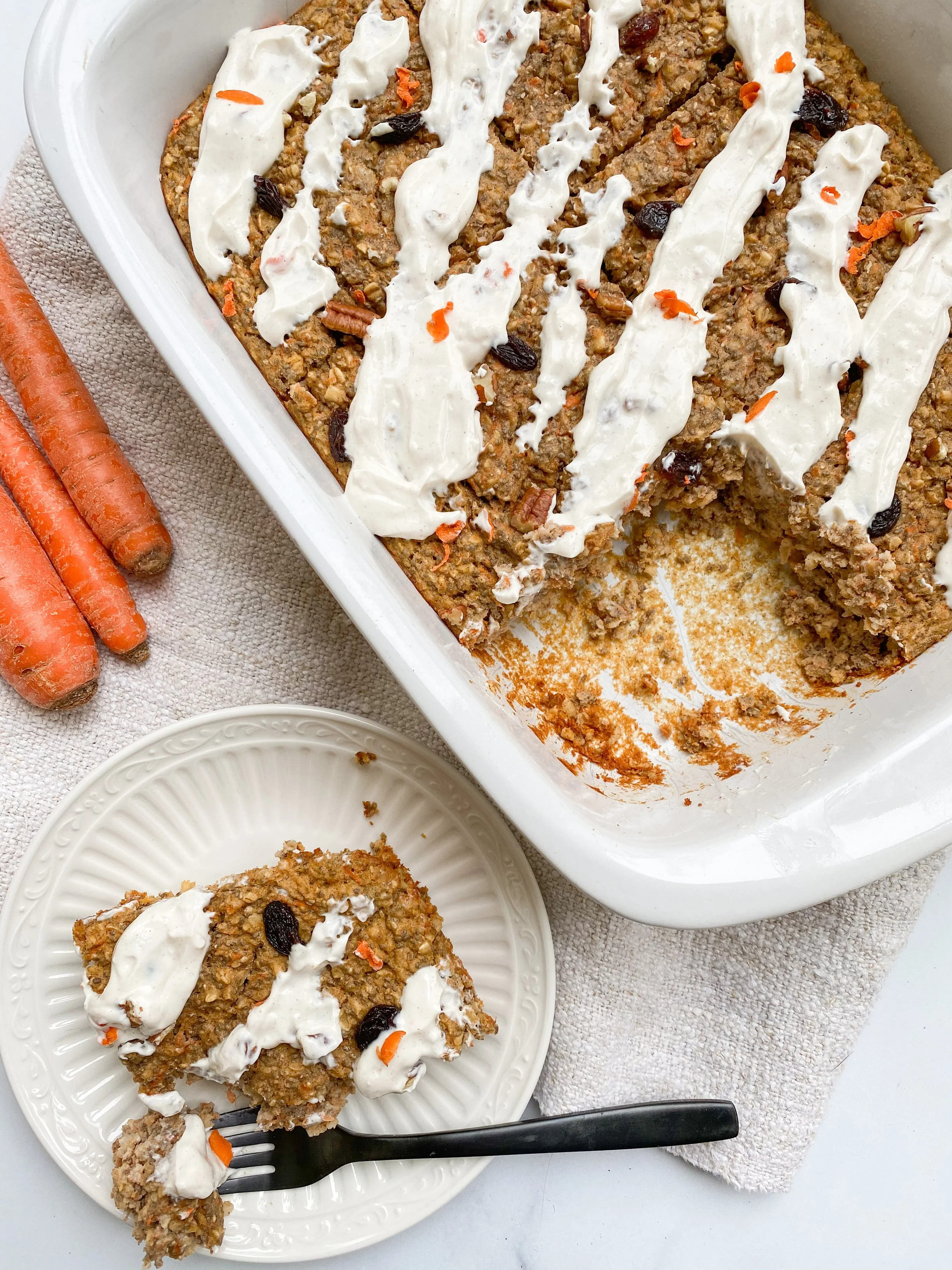 Carrot Cake Protein Oat Bake — The Peachie Spoon | High Protein Recipes