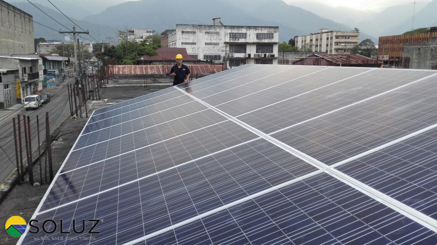 sistema Hibrido de SOL-ARK — Soluz Honduras