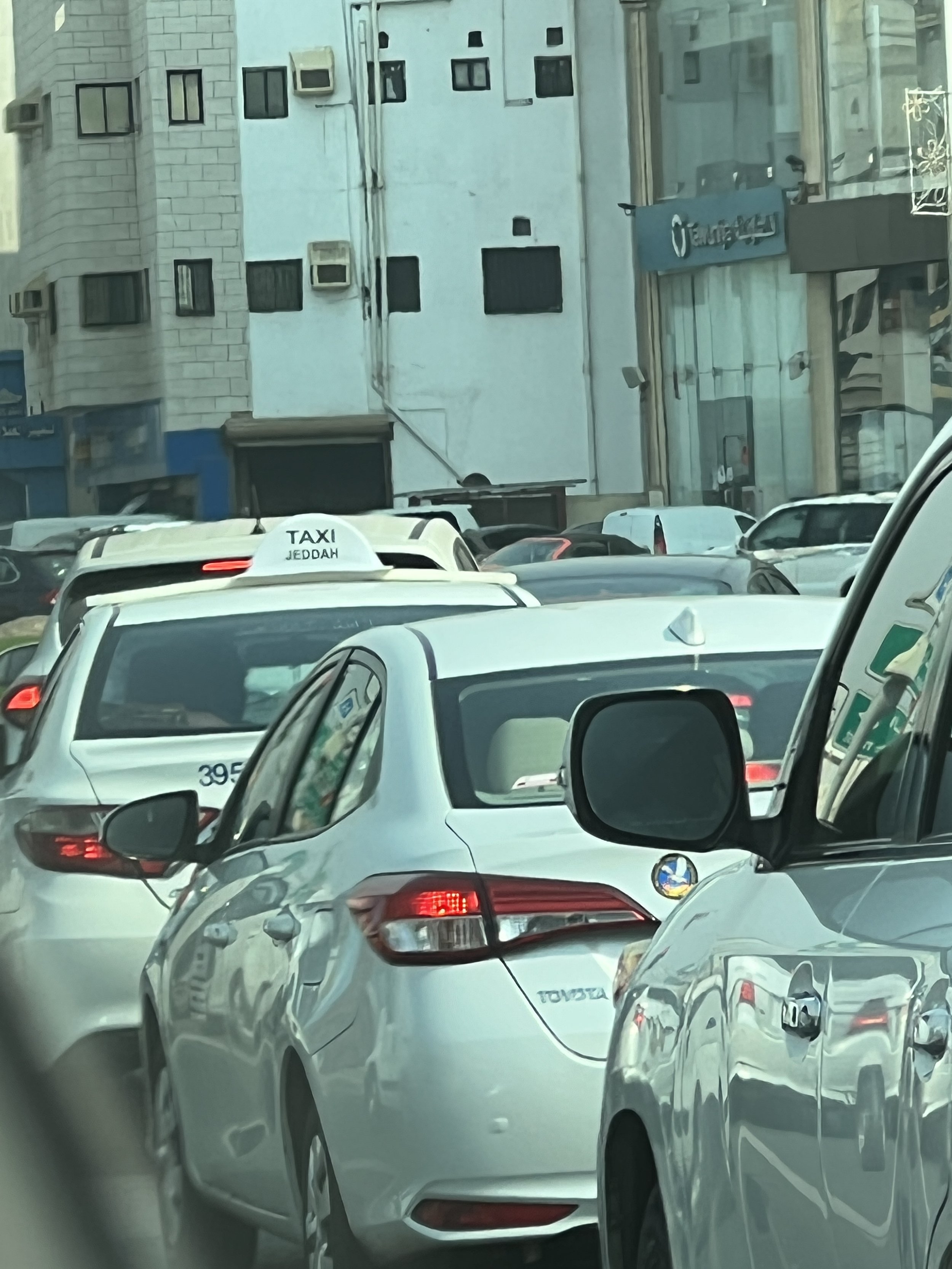 Comparing & contrasting Riyadh and Jeddah | Star-Cat | Star-CaT