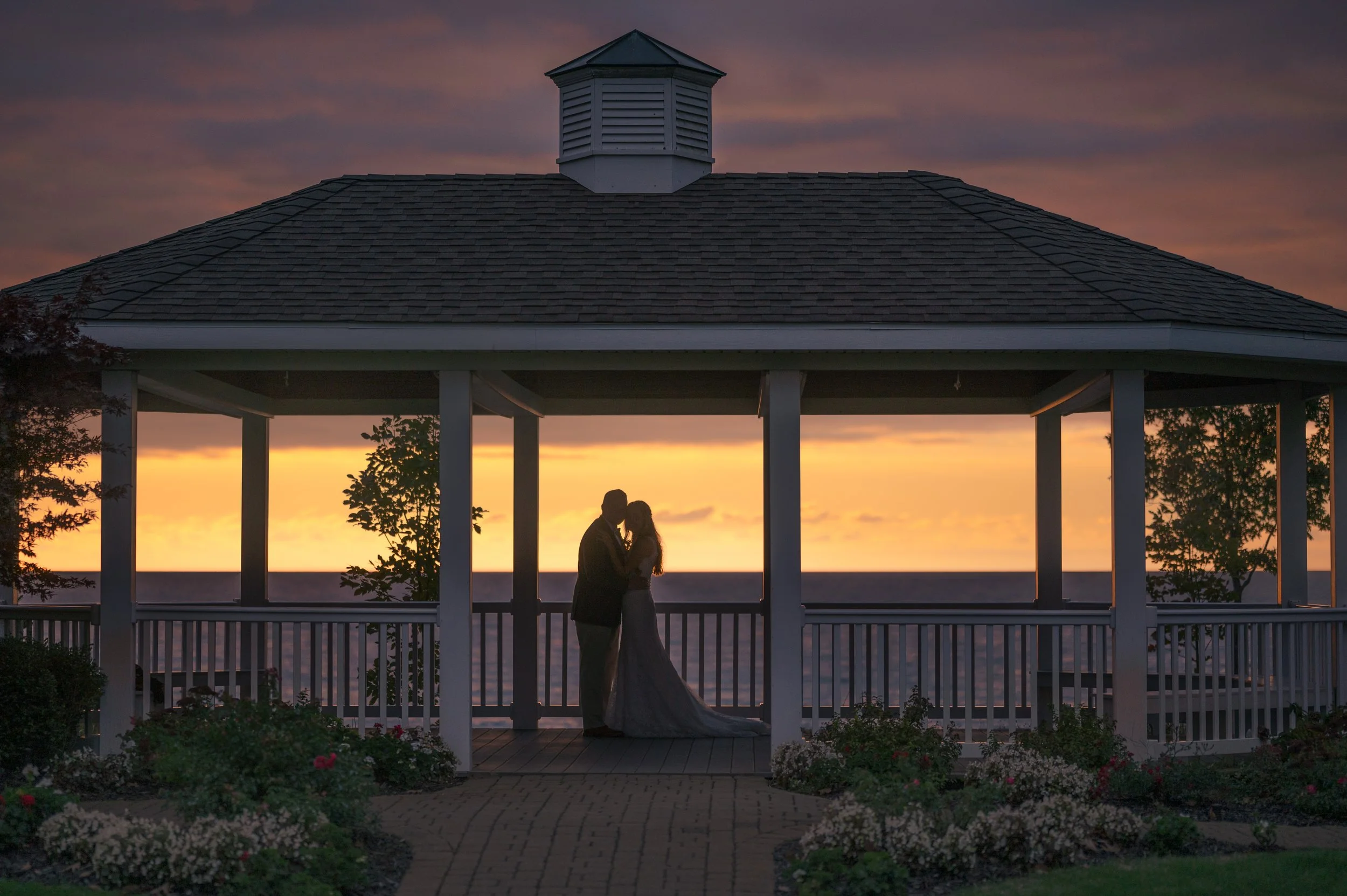VanderHoff Studio Artistic Portrait and Wedding Photographer