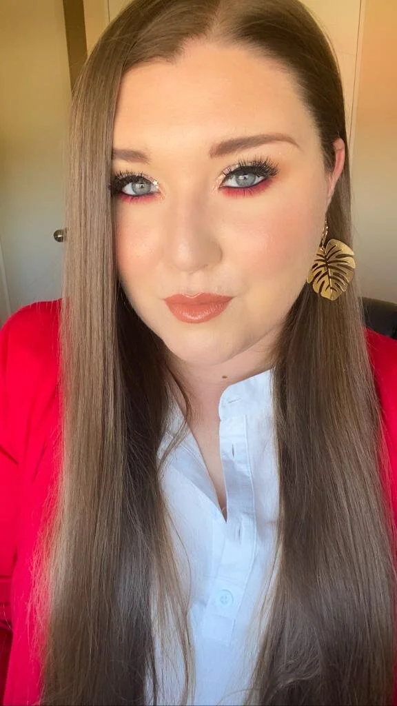 Estela Urrea's Instagram, Twitter & Facebook on IDCrawl