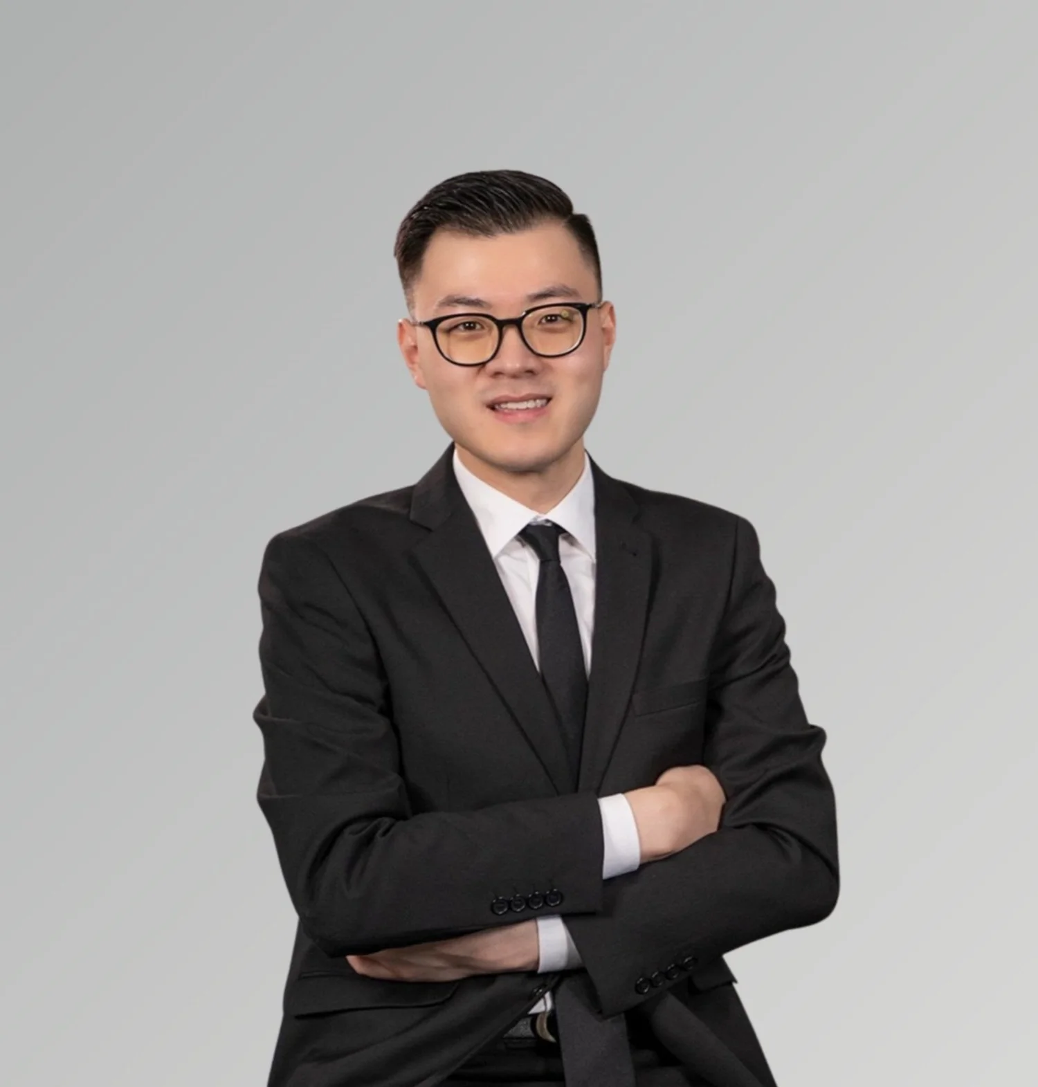 Our Anchors 专业主播 — Channel 33 New Zealand