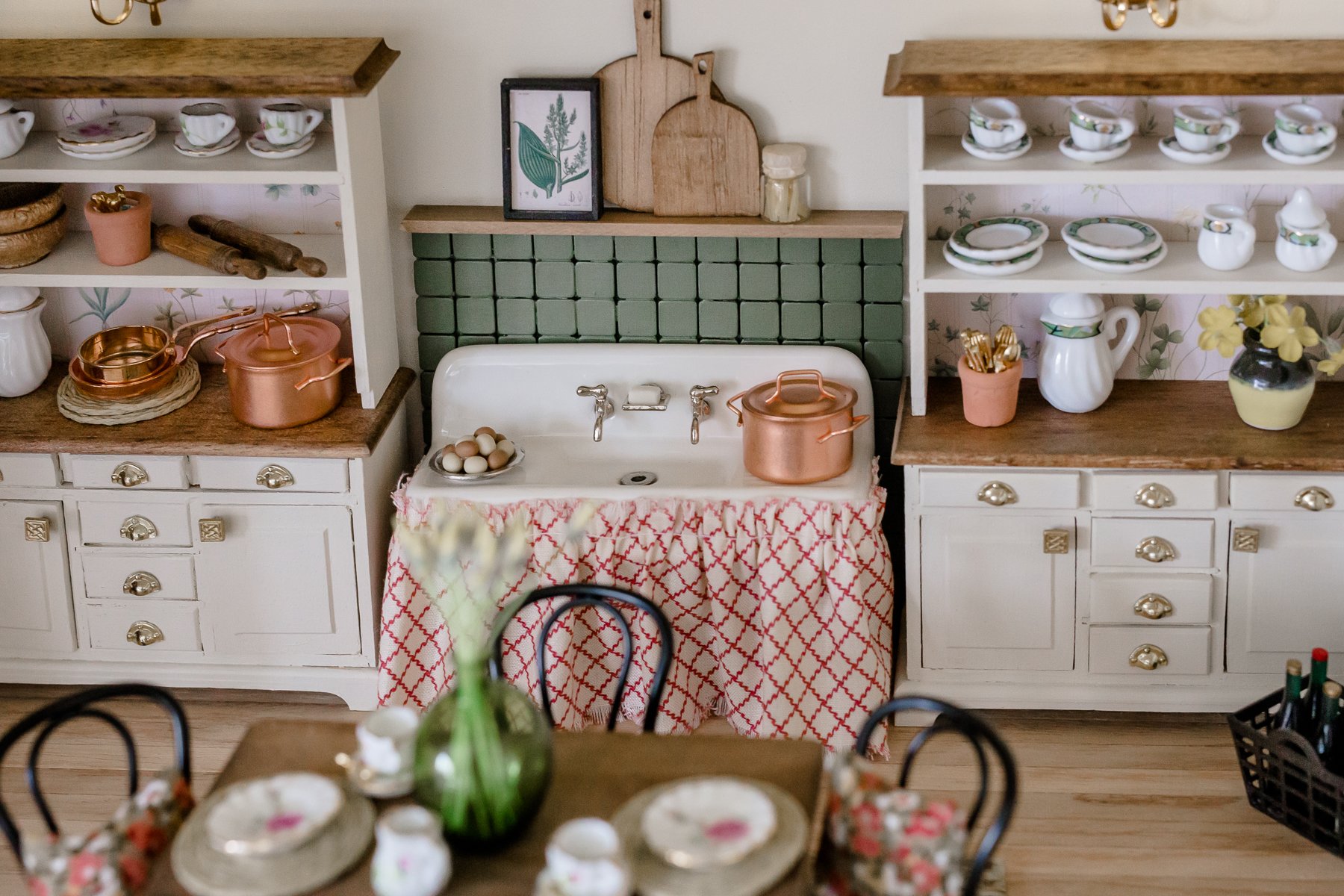 Mini Mundus Kitchen Tour — Velvet Rabbit Miniatures