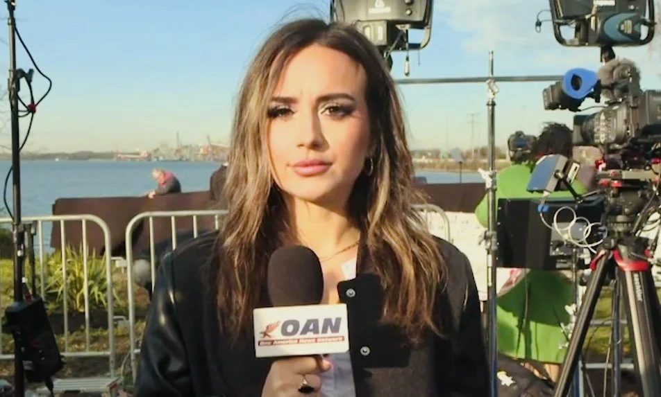 Welcome to Monica's Pa(i)ge!