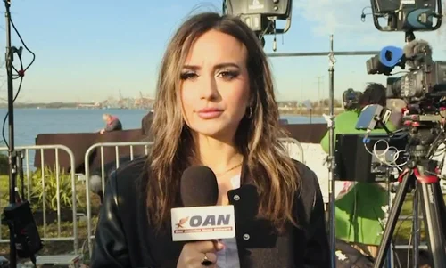 Welcome to Monica's Pa(i)ge!