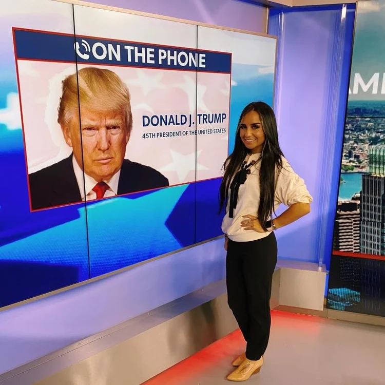 Welcome to Monica's Pa(i)ge!