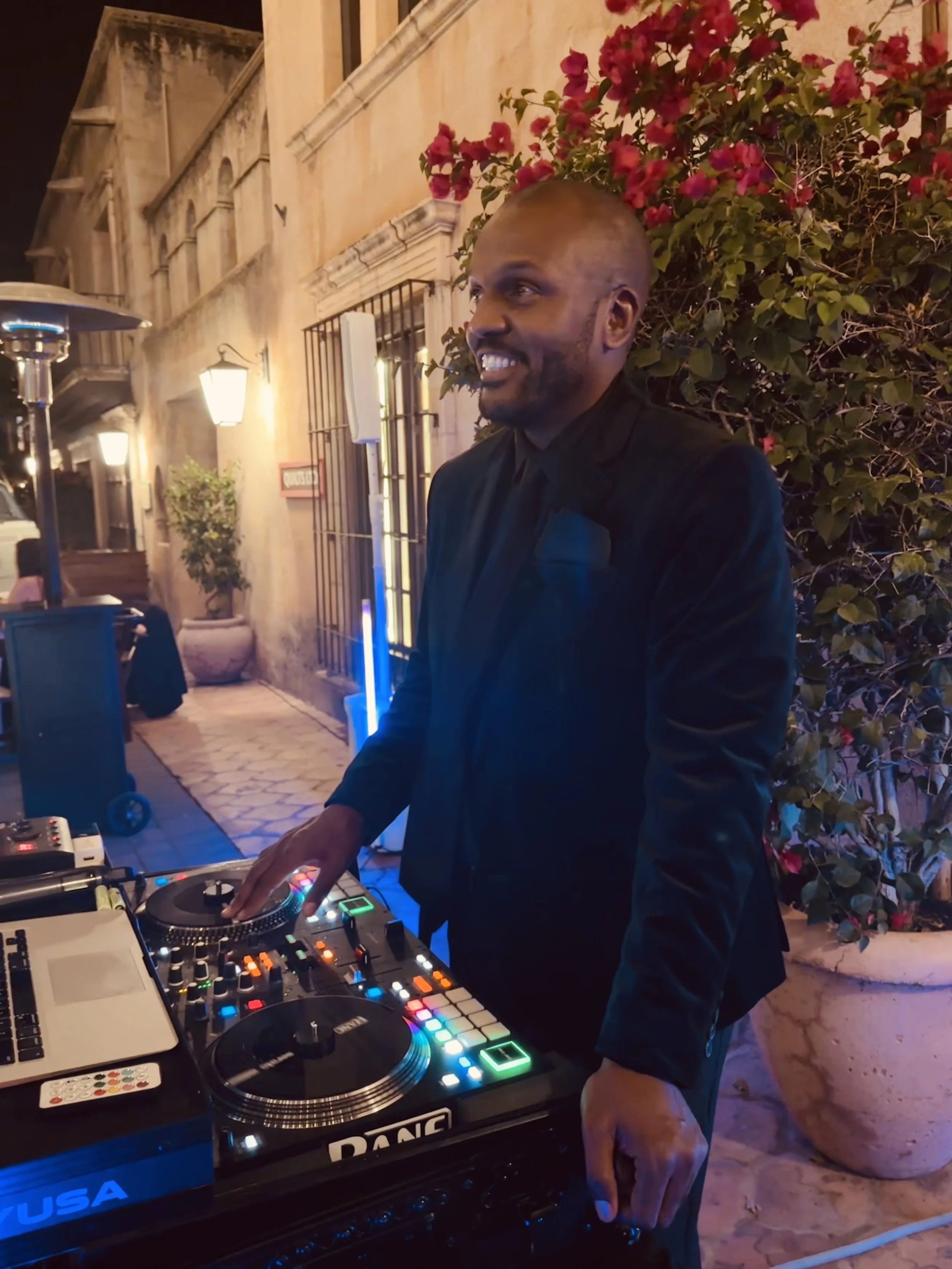 Phoenix Wedding & Event DJ | DJ Nate Murray
