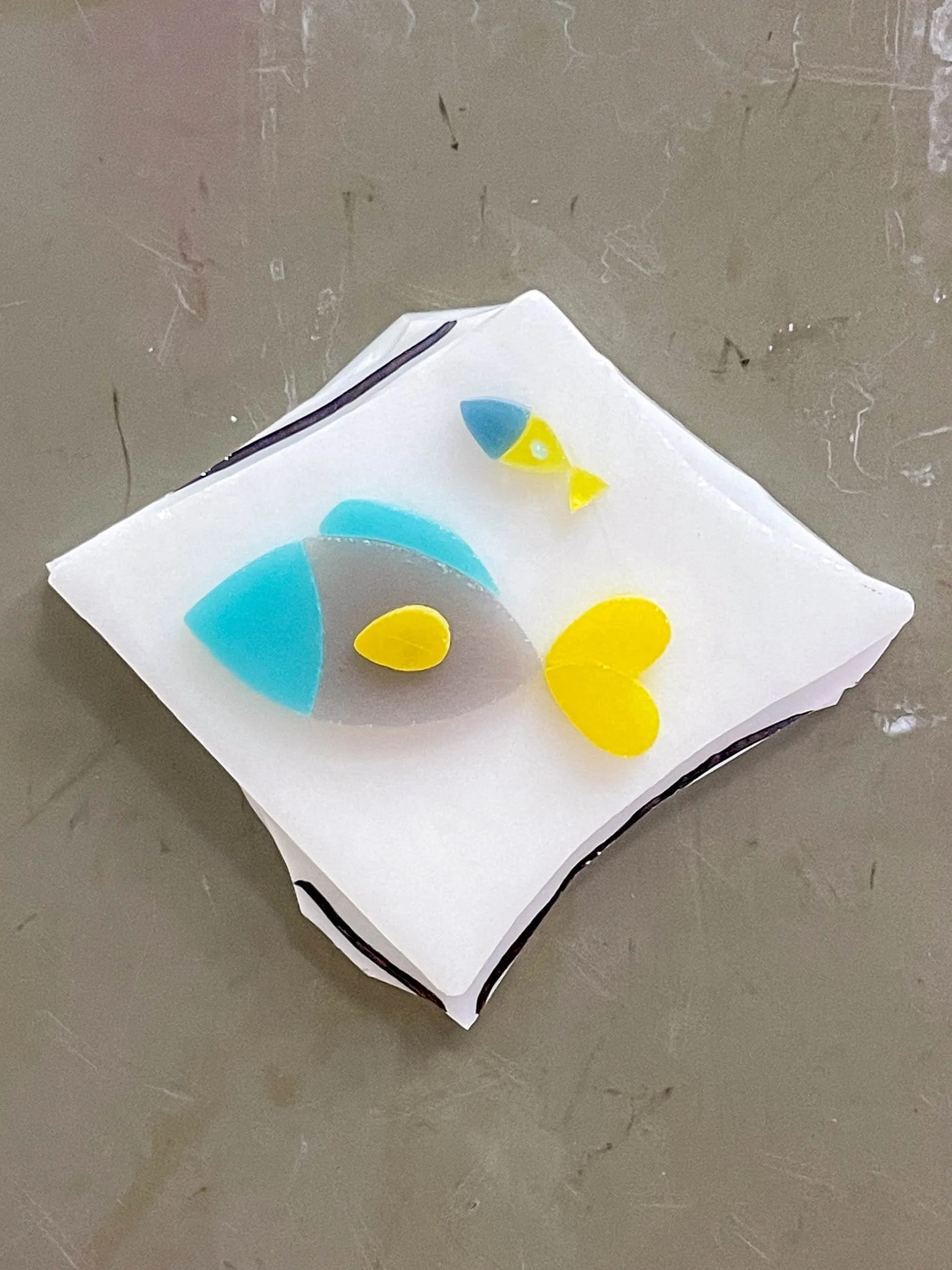 Fused Glass Fish Frit Layer Experiment — Glasswork Pixie