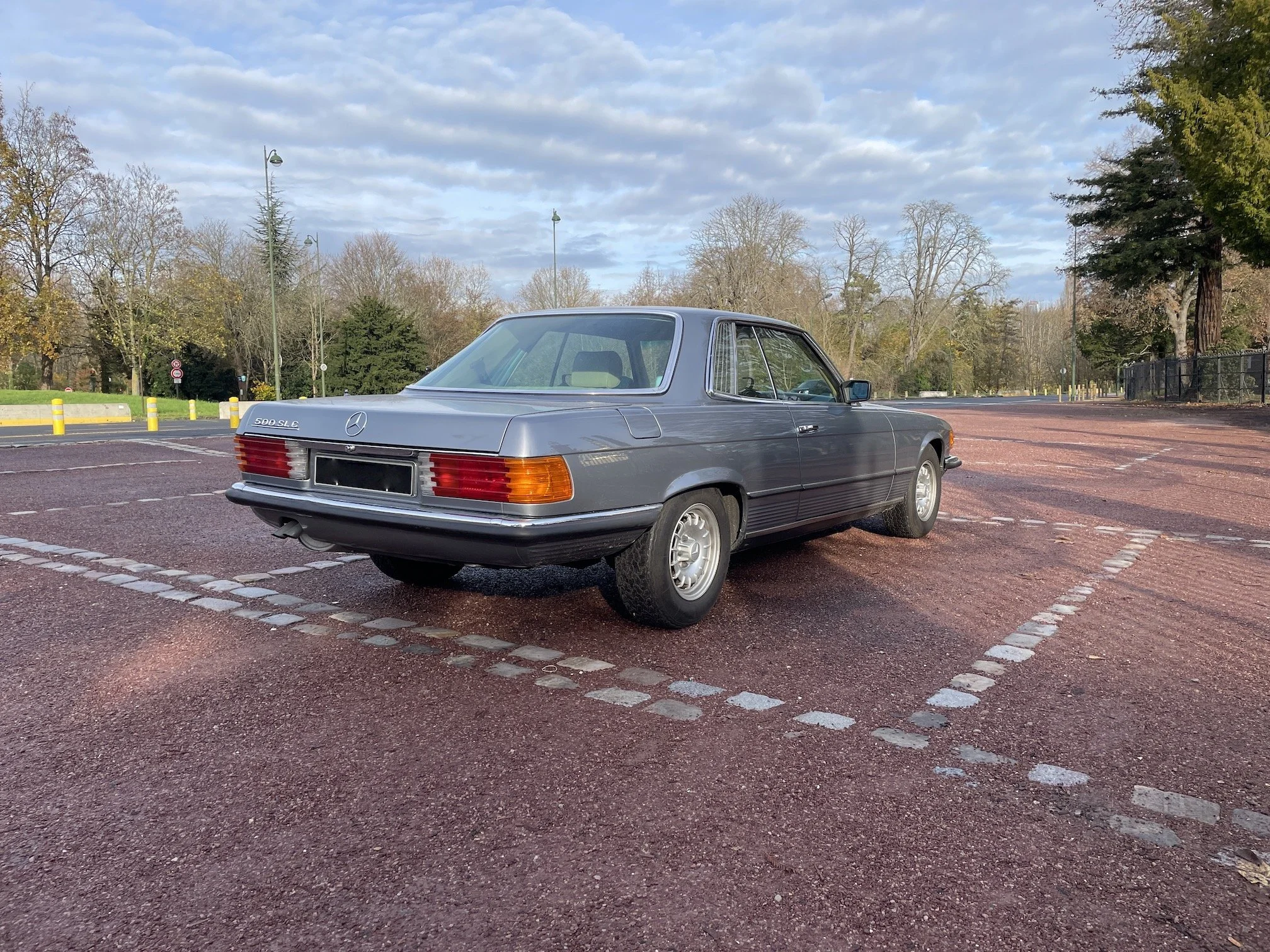 Mercedes 500 SLC — Classic Spirit