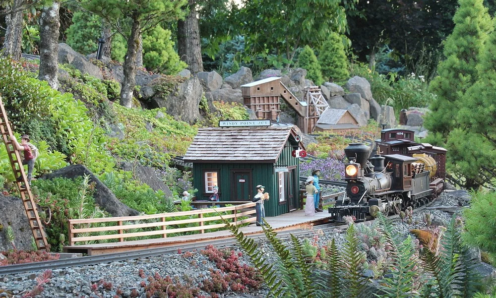 OUR CLUBS — GARDEN RAILROADING NEWS
