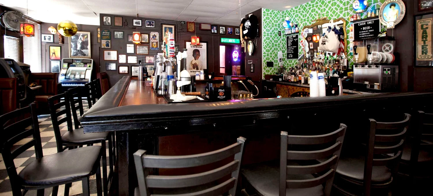 The Original Pinkie Masters Bar, Savannah, GA