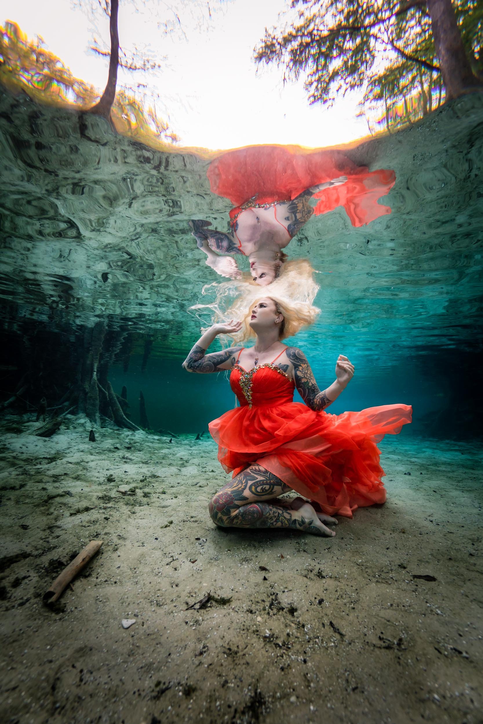 Underwater Photographers shoot with clients and models in the Florida ...